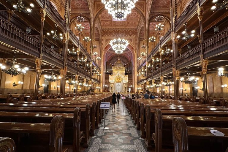 Visiter la grande Synagogue de Budapest - que faire, que voir ? - City ...