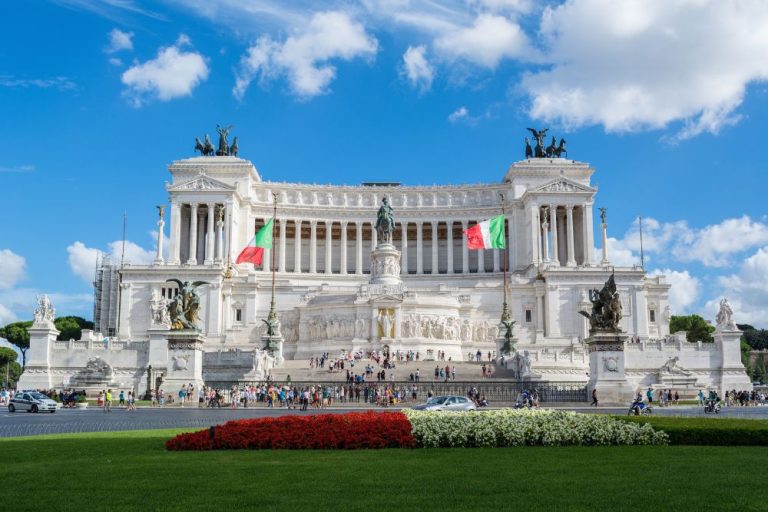 Découvrir les plus belles places de Rome - City Triip